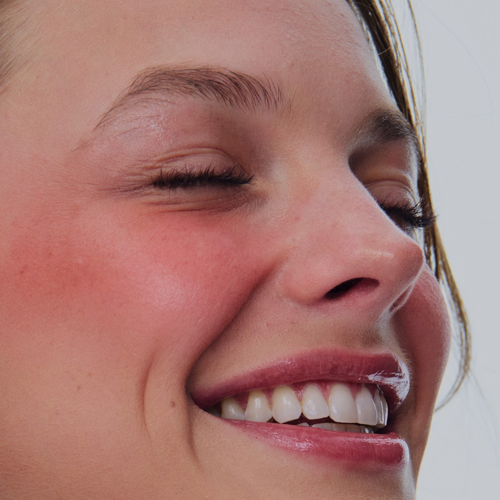 pocket blush - freckle | rhode skin